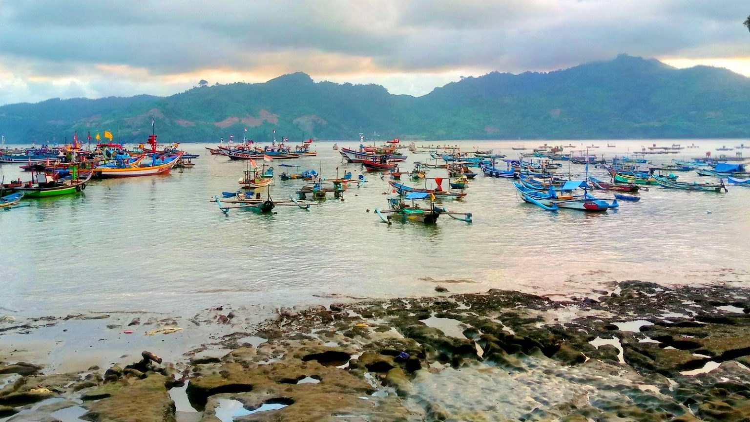 Daftar Rekomendasi Pantai yang Ada di Kota Tulungagung - Catatan Rizka